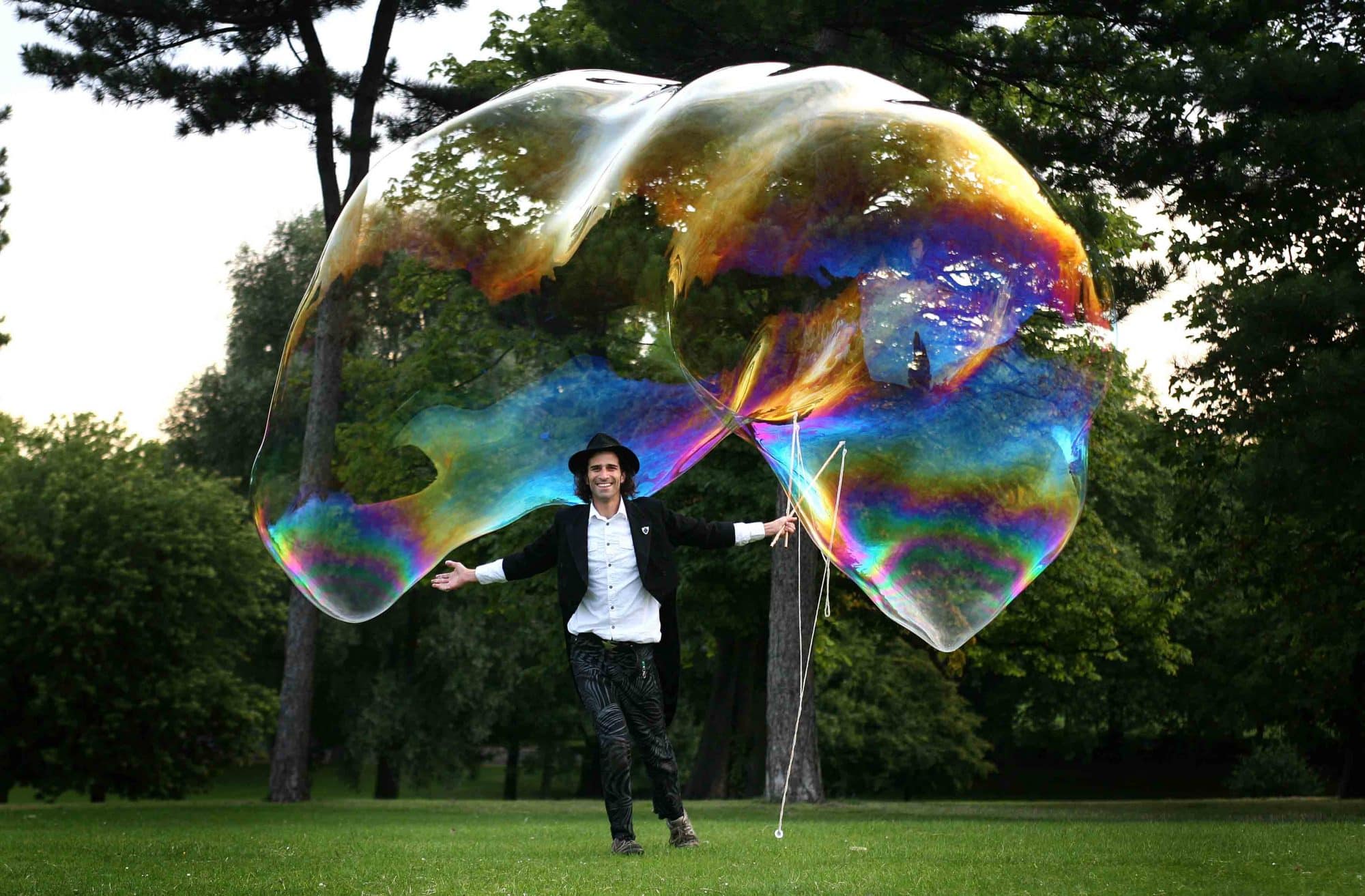 Bubbleman | Bubble Show | ﻿﻿Bubbleologist | Children's Entertainer