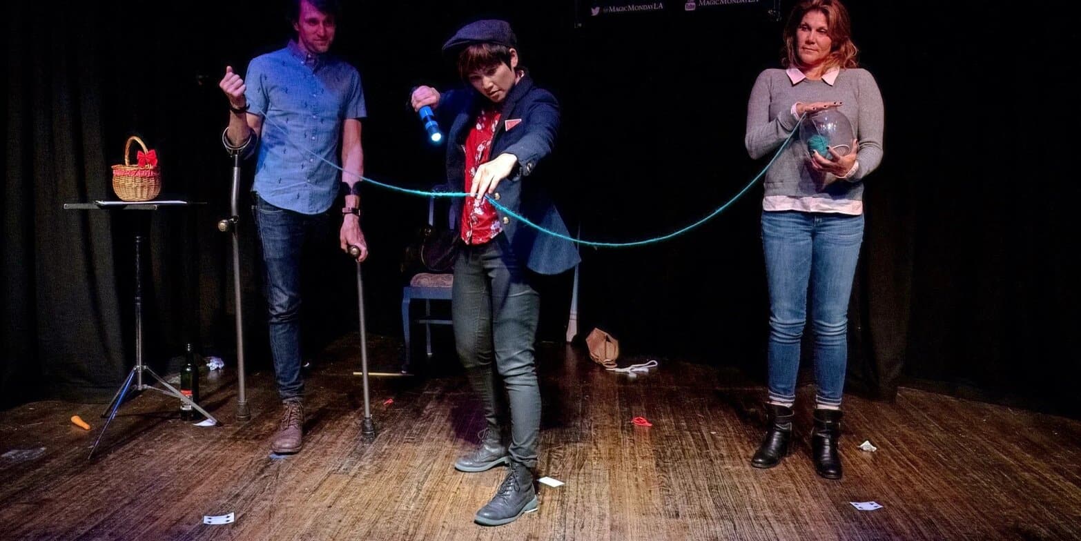 Billy Kidd Magician | Female Magician | Female Escapologist