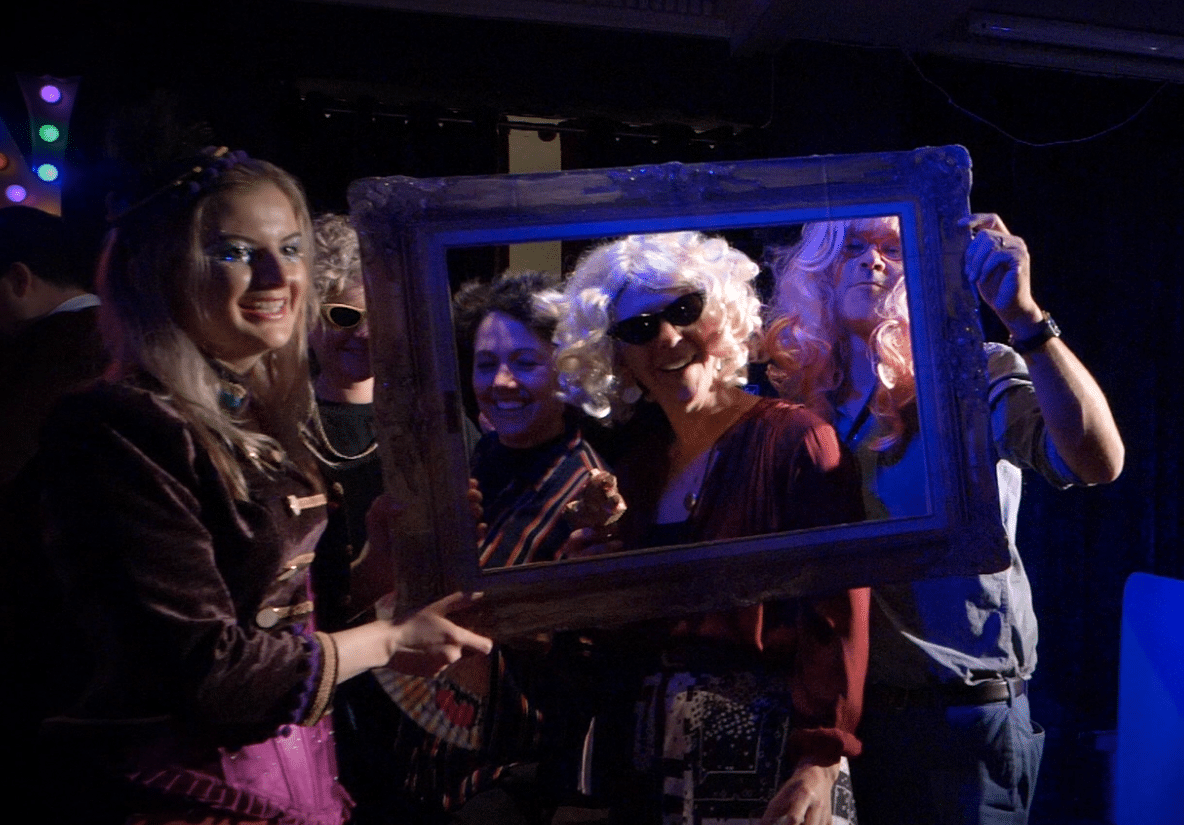 Roaming Photo Booth | Walkabout Photo Booth | Selfie Photo Booth