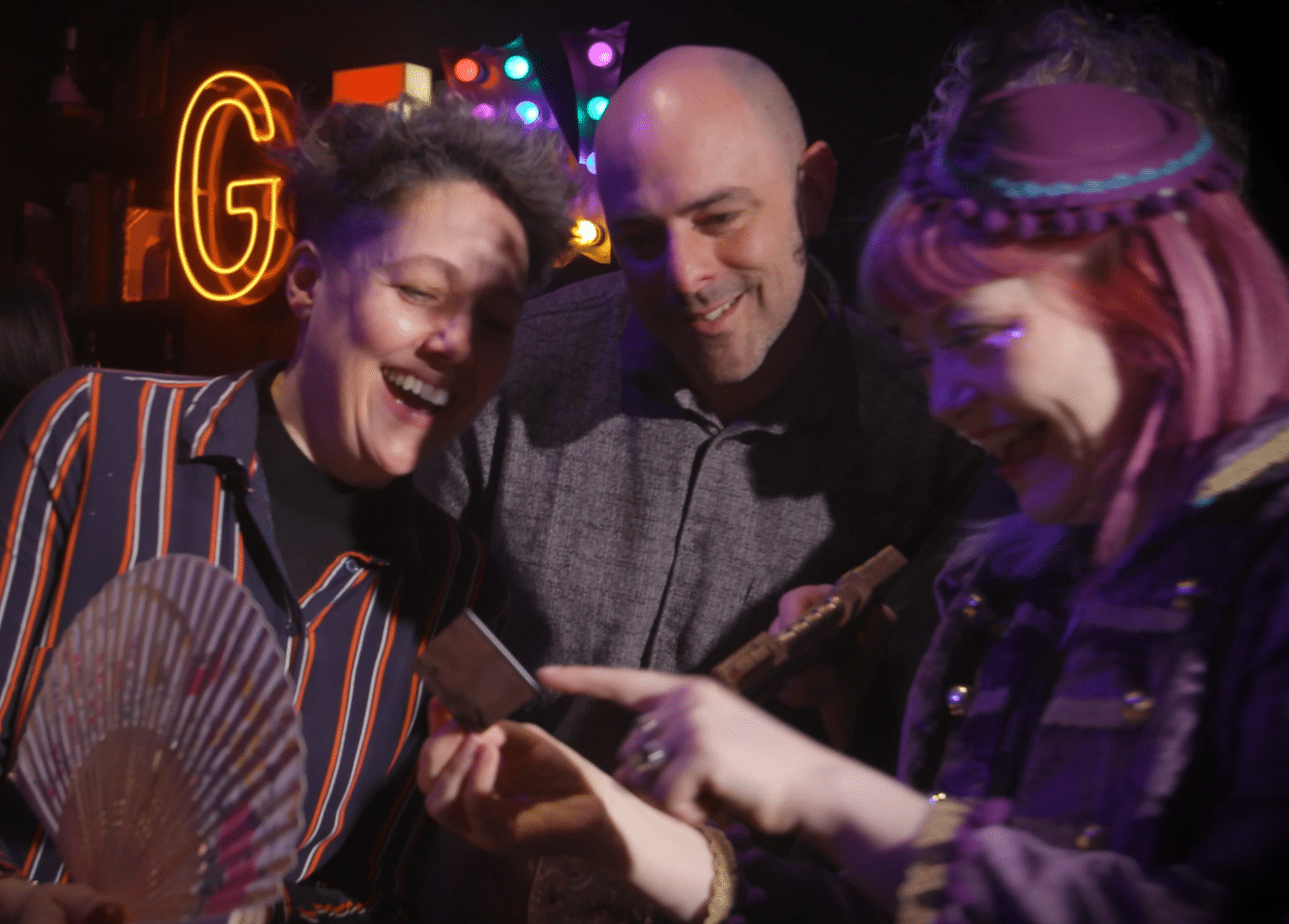 Roaming Photo Booth | Walkabout Photo Booth | Selfie Photo Booth