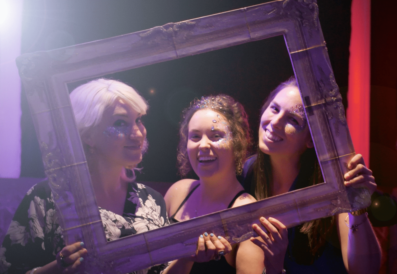 Roaming Photo Booth | Walkabout Photo Booth | Selfie Photo Booth