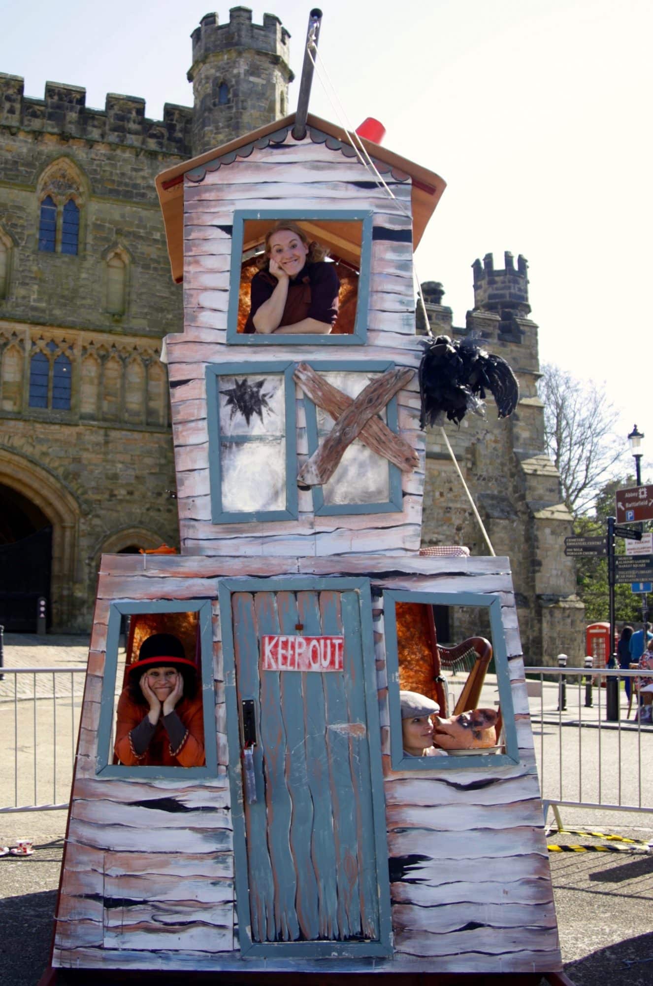 The Crow House | Silent Movie Theatre | Circus Show | Joogleberry