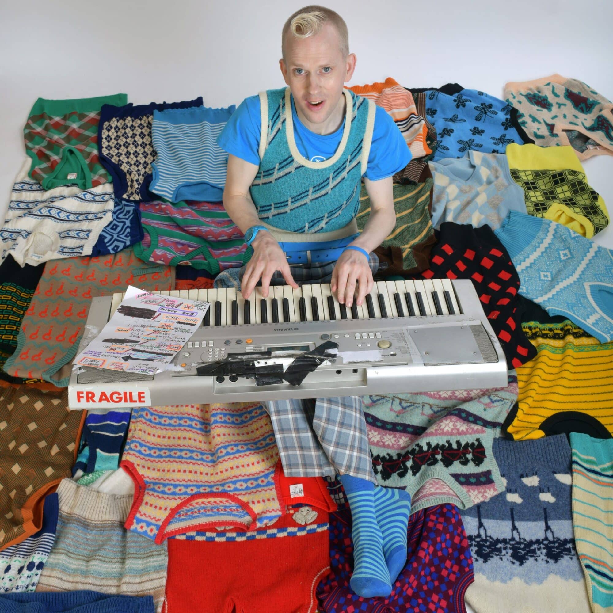 Robert White Comedy | Musical Comedian | Unique Comedy Act