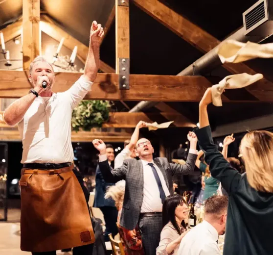 Surprise Singing Waiters for Corporate Events & Gala Dinners